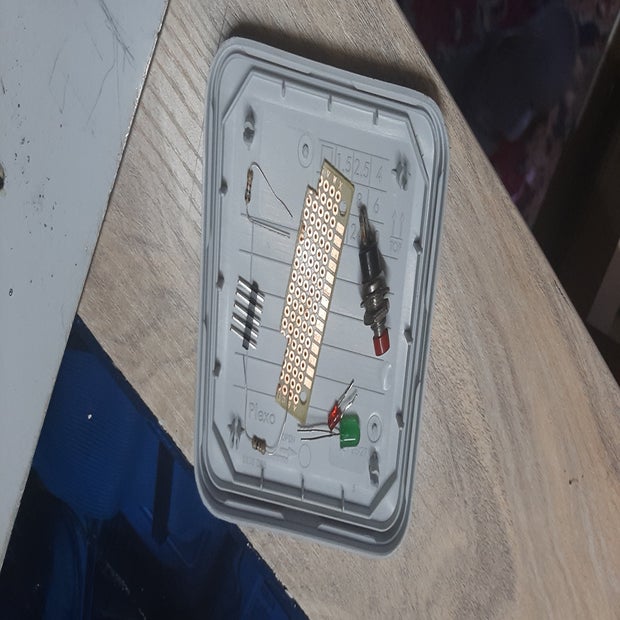 Water Level Monitoring System - Tinkercad