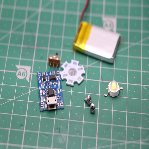 How to Make Mini Rechargeable Powerful LED Light - Tinkercad