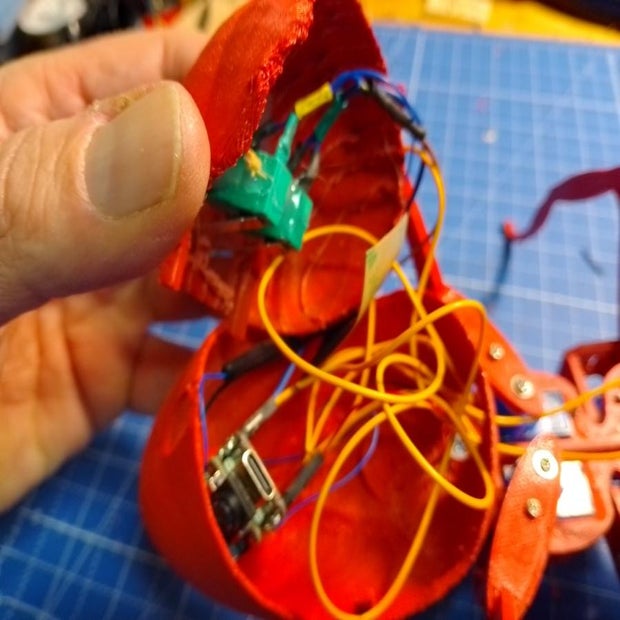 Red Robot Ant - Tinkercad