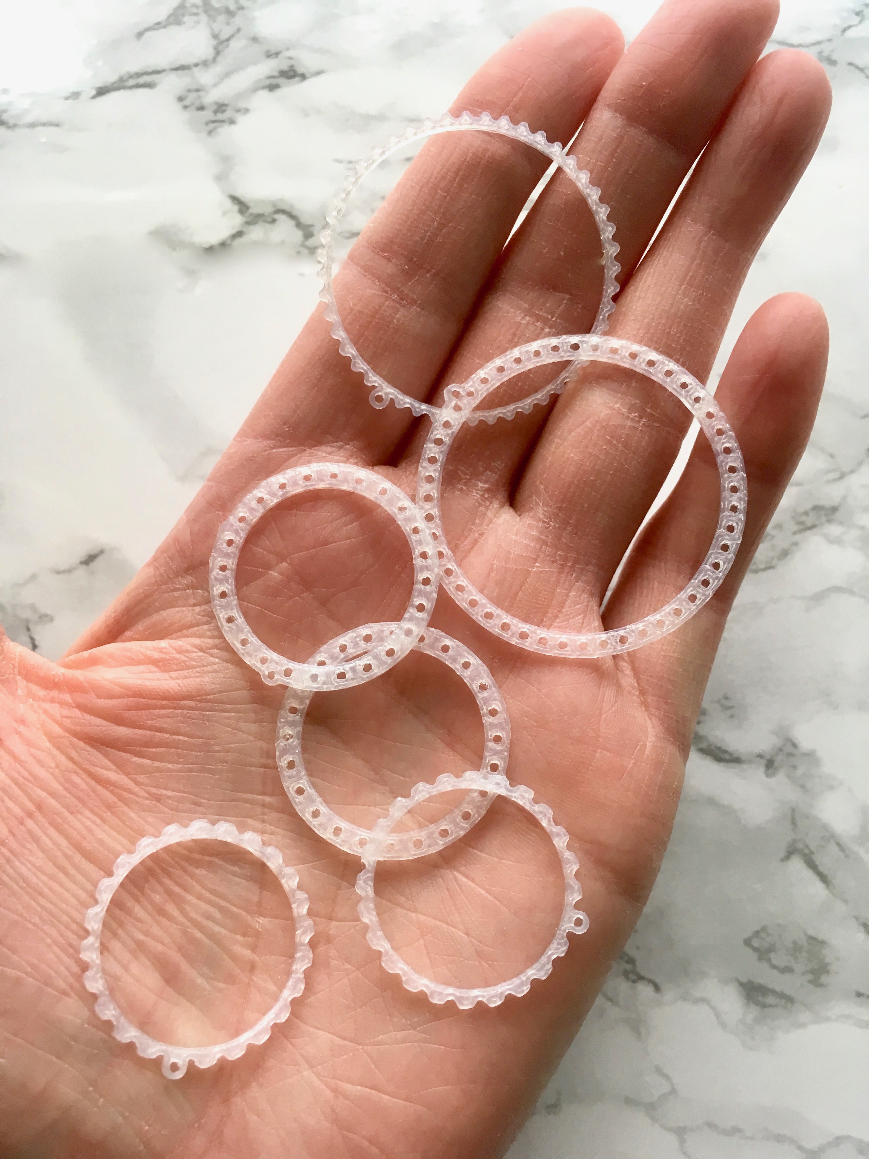 String Art Earrings and Necklace | Tinkercad