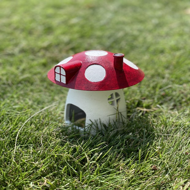 Mushroom Snail and Slug Trap - Tinkercad
