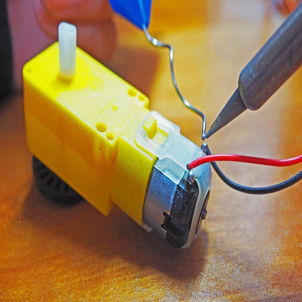 Autonomous Ball Chasing Rover Using Computer Vision - Tinkercad