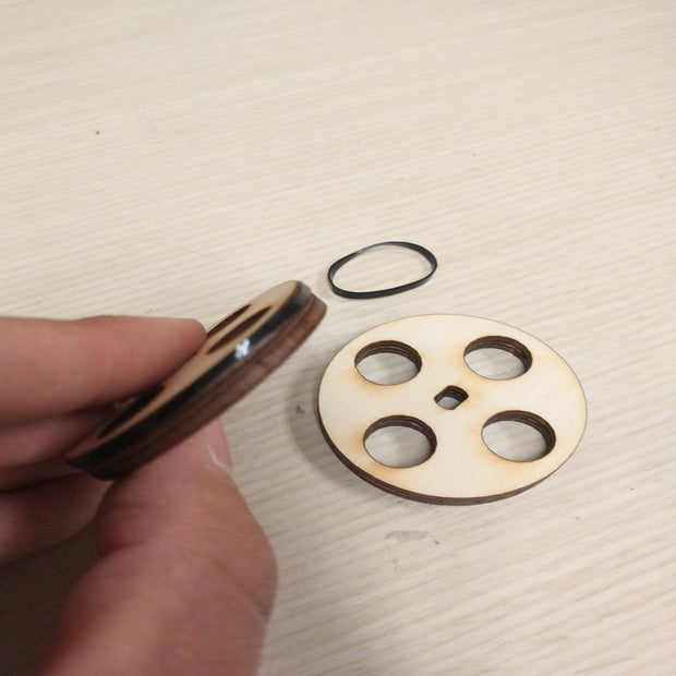 Autonomous Robot Racer: Analog Mode (no Microcontroller Needed) - Tinkercad