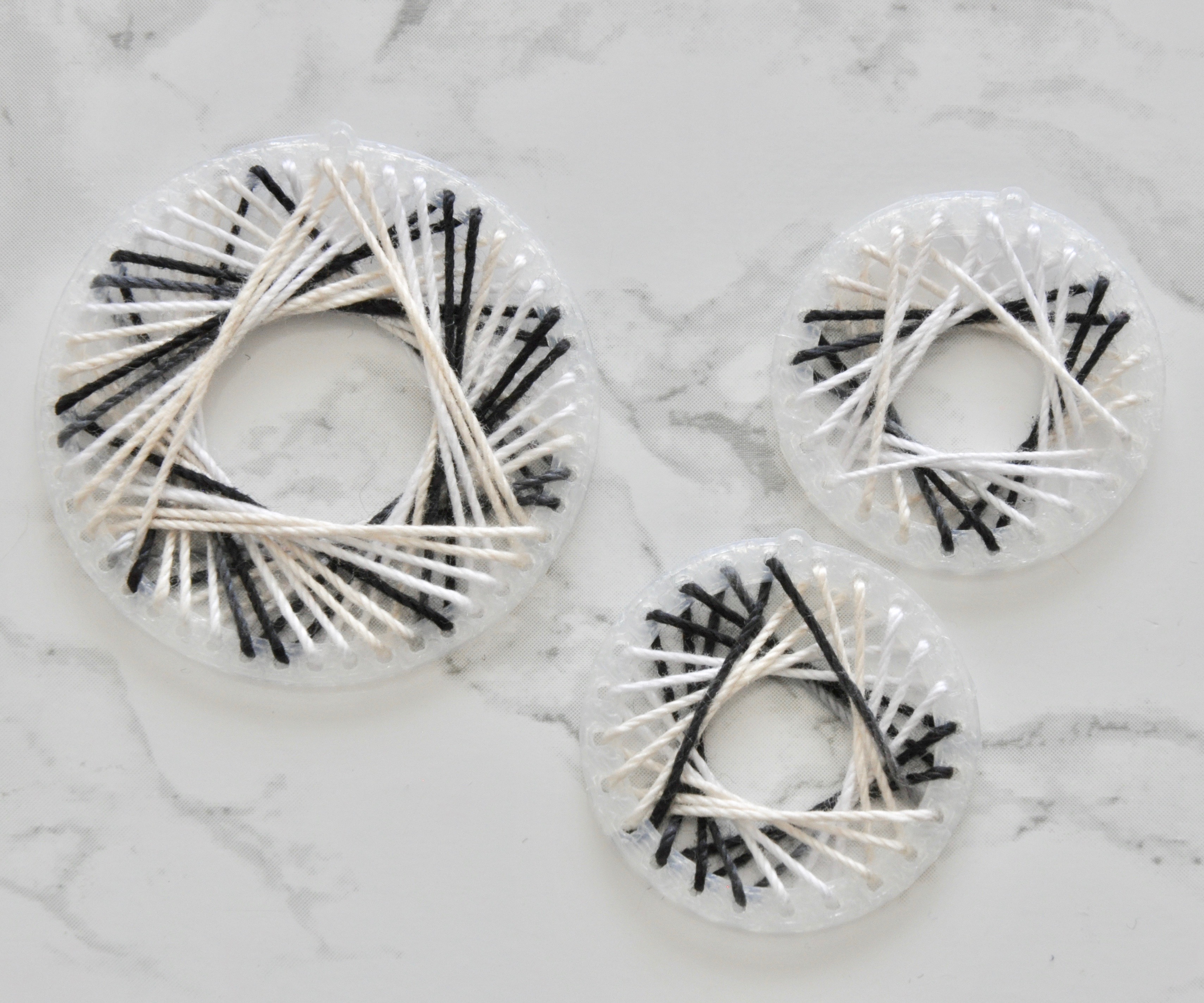 String Art Earrings and Necklace | Tinkercad