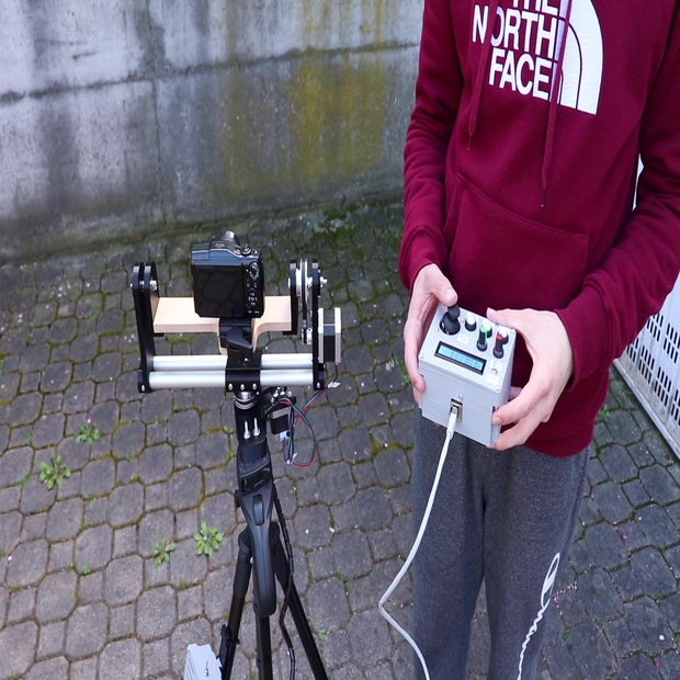 DIY Arduino Camera Robot (Motorized Pan Tilt Head) - Tinkercad