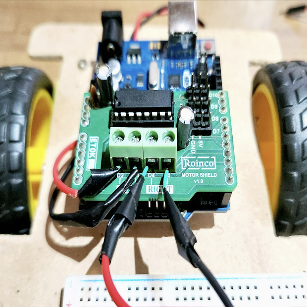 Hand Following Car Arduino And Ultrasonic Sensors Powered Tinkercad