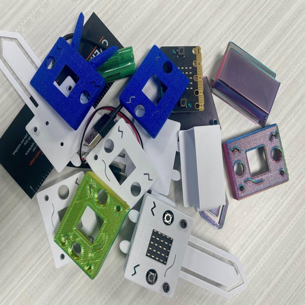 "Libby" the Literary Micro:pet - Tinkercad