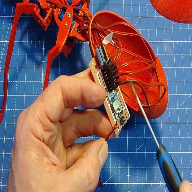 Red Robot Ant - Tinkercad