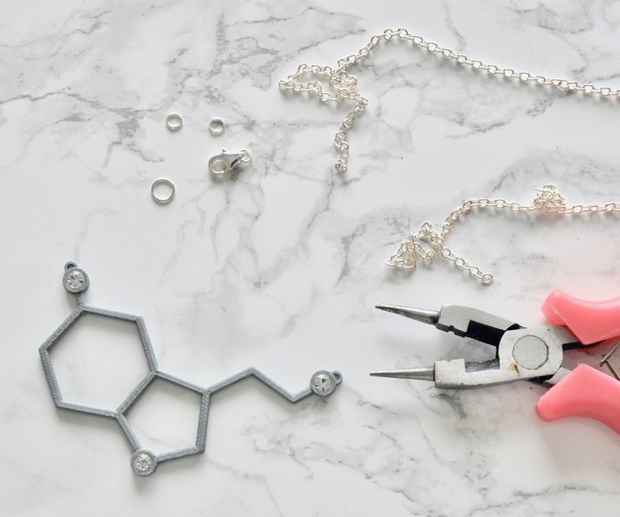 Rhinestone and 3D Print Molecule Necklaces - Tinkercad