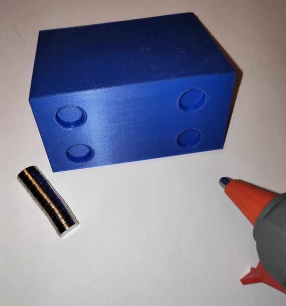 Small Magnetic Storage Box/tray - Tinkercad