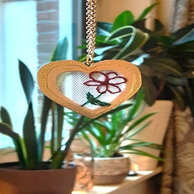 3D Printed Pendant Shapes With Textiles - Tinkercad