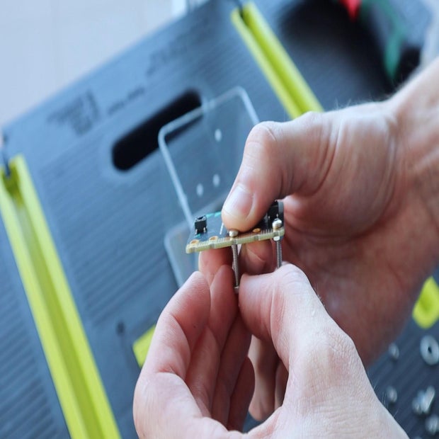 Automatic Plant Watering System Using a Micro:bit - Tinkercad