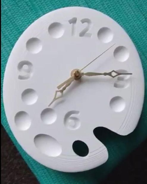 DIY Artist Paint Palette Clock - Tinkercad
