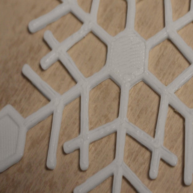Random Snowflake Ornaments - Tinkercad