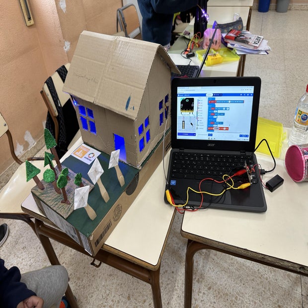 Sustainable Houses With Tinkercad and Micro:bit - Tinkercad
