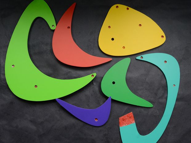 3D Printed Futuristic Space Age Wall Clock - Tinkercad