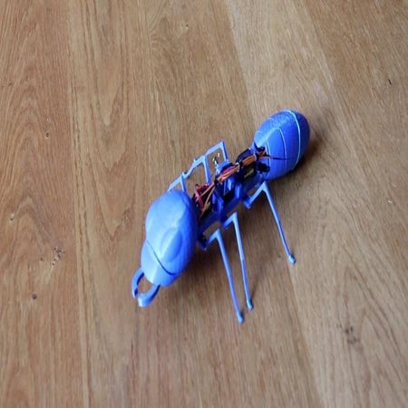 Blue Robot Ant - Tinkercad
