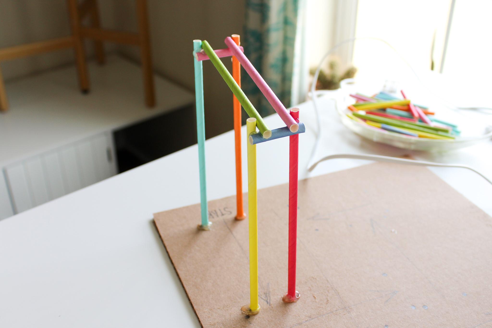 How to Build a Straw Roller Coaster - Tinkercad